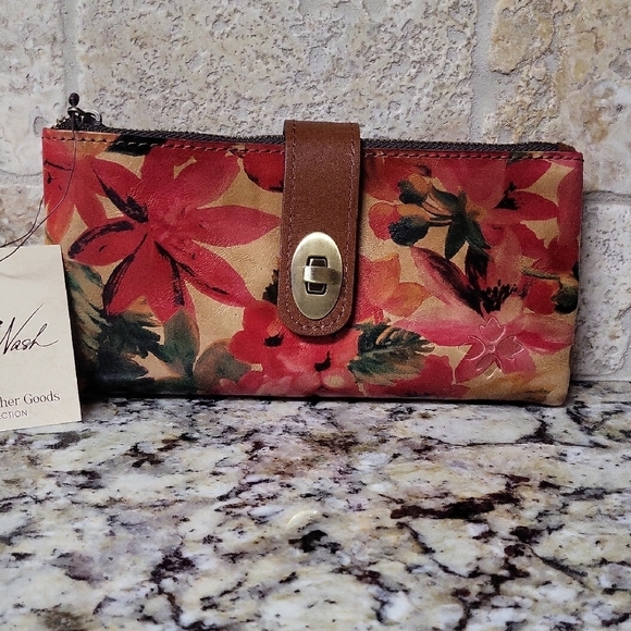Patricia Nash | Bags | Patricia Nash Annesley Wallet Spring Multi Print ...